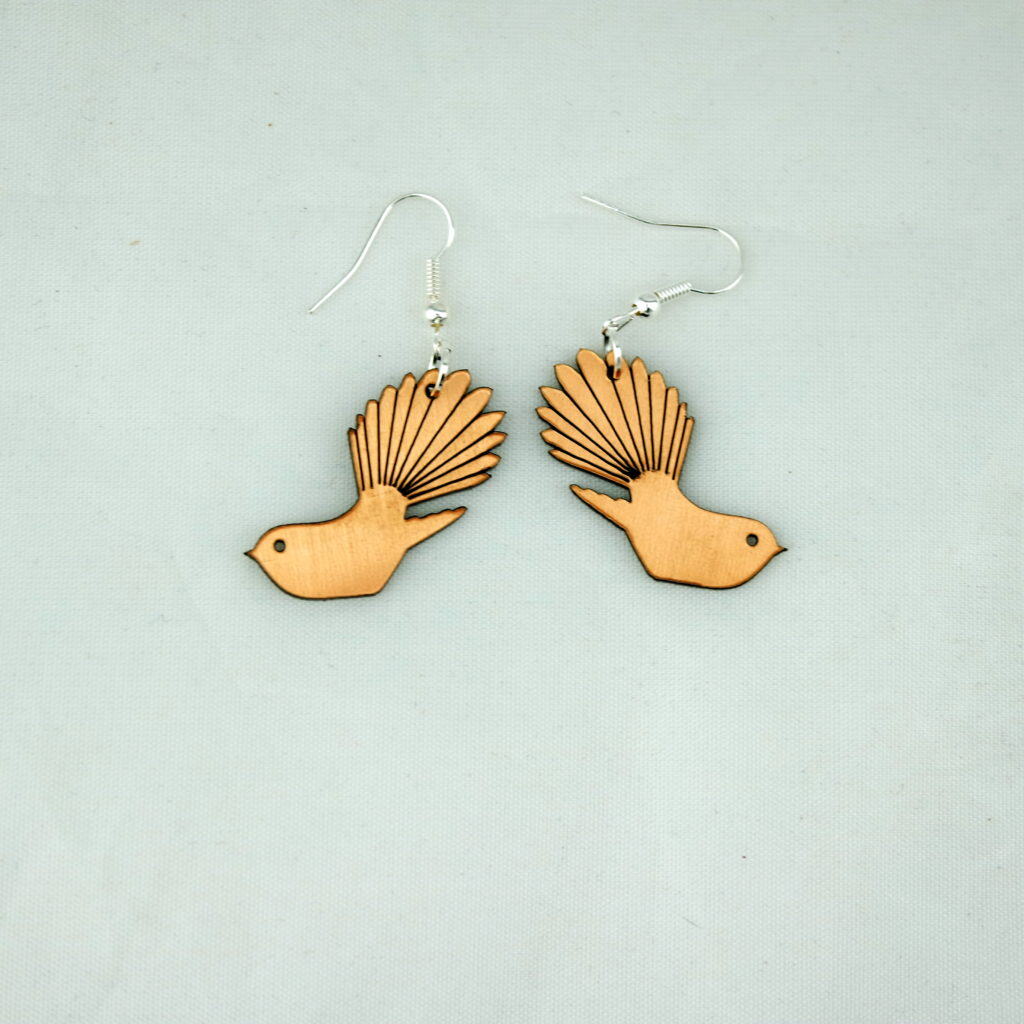 Piwakawaka (Fantail)